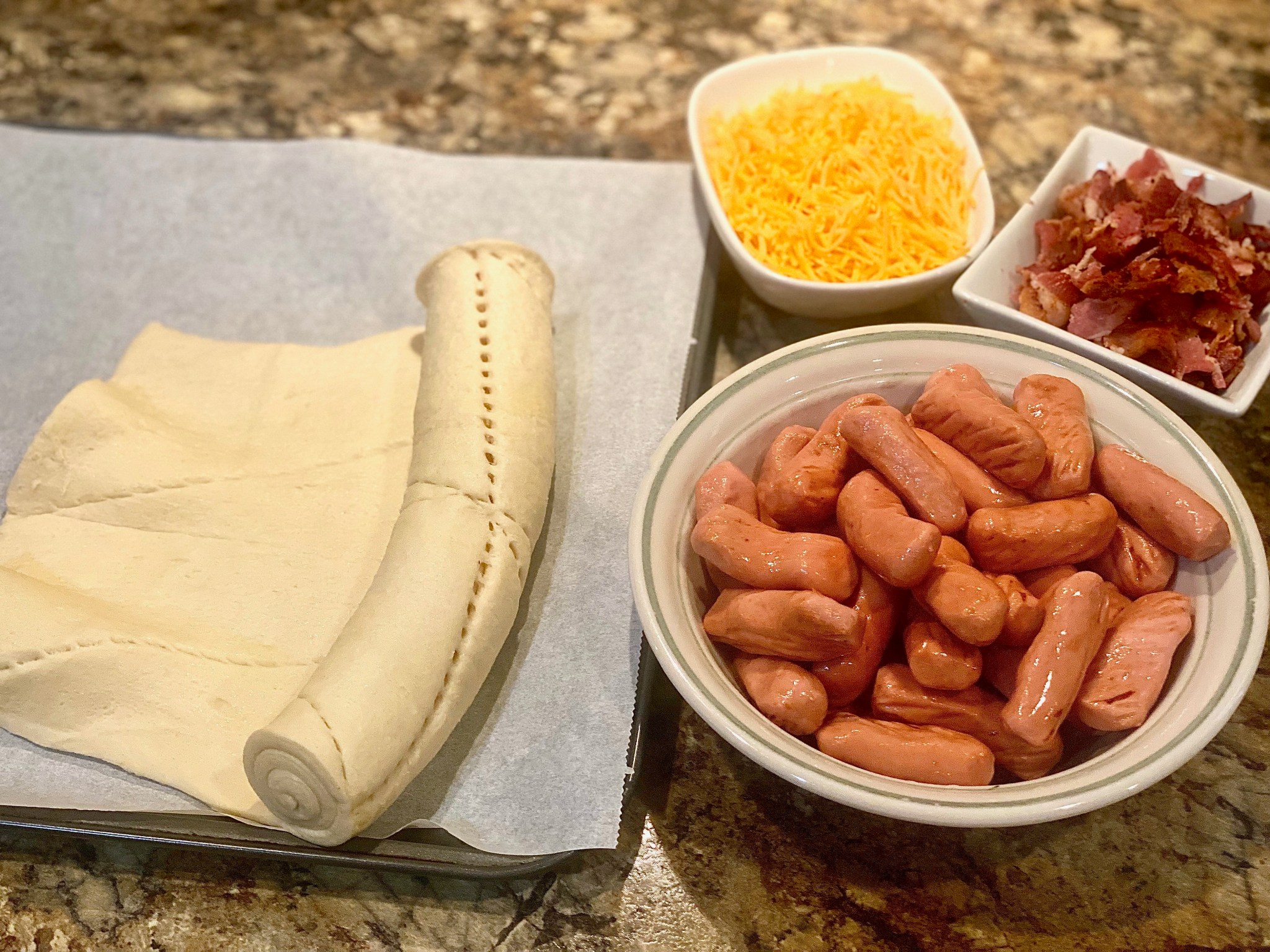 Loaded Pigs In A Blanket For Your New Years Eve Bash! – Deepfrieddiamonds