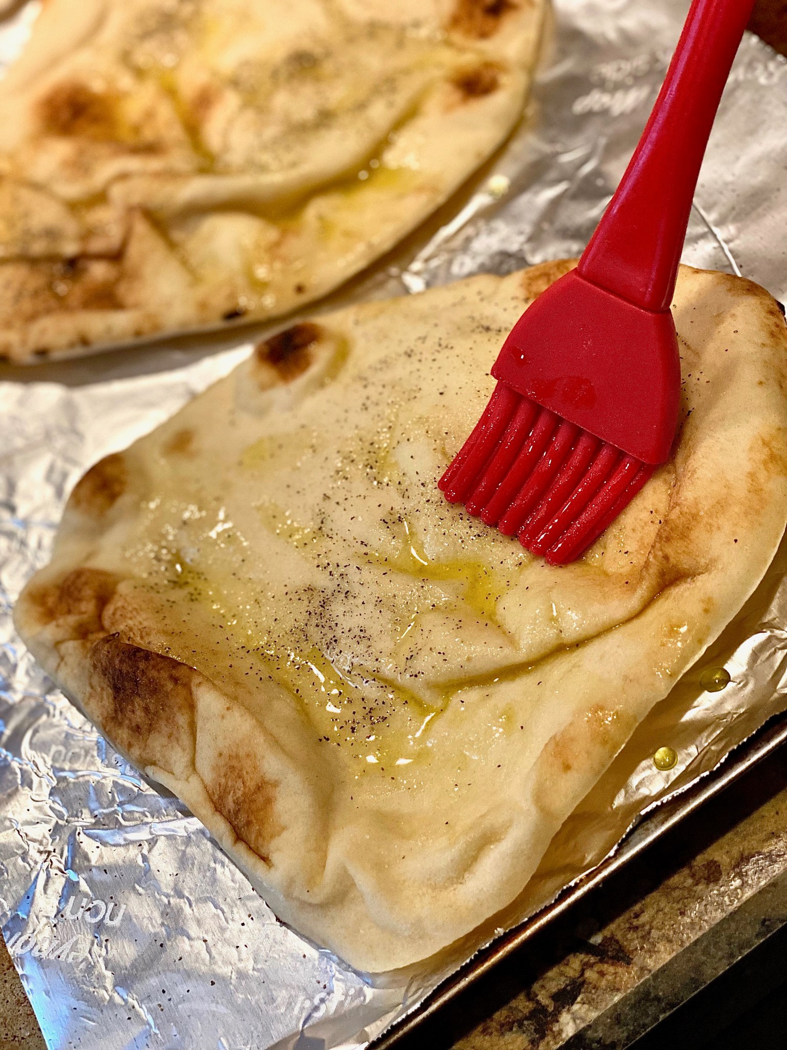 Caramelized Pineapple & Canadian Bacon Flatbreads With Creamy ...