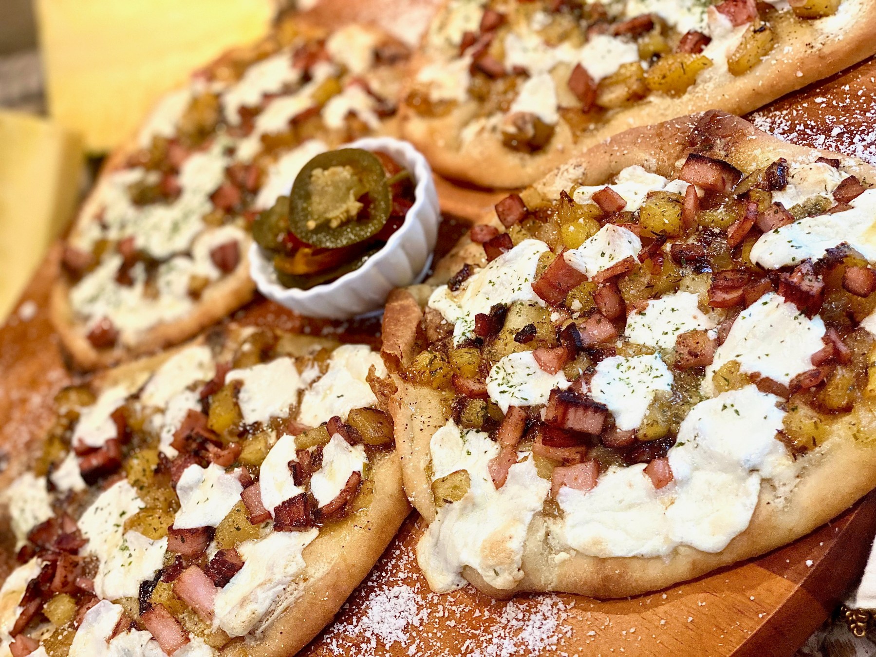 Caramelized Pineapple & Canadian Bacon Flatbreads With Creamy ...