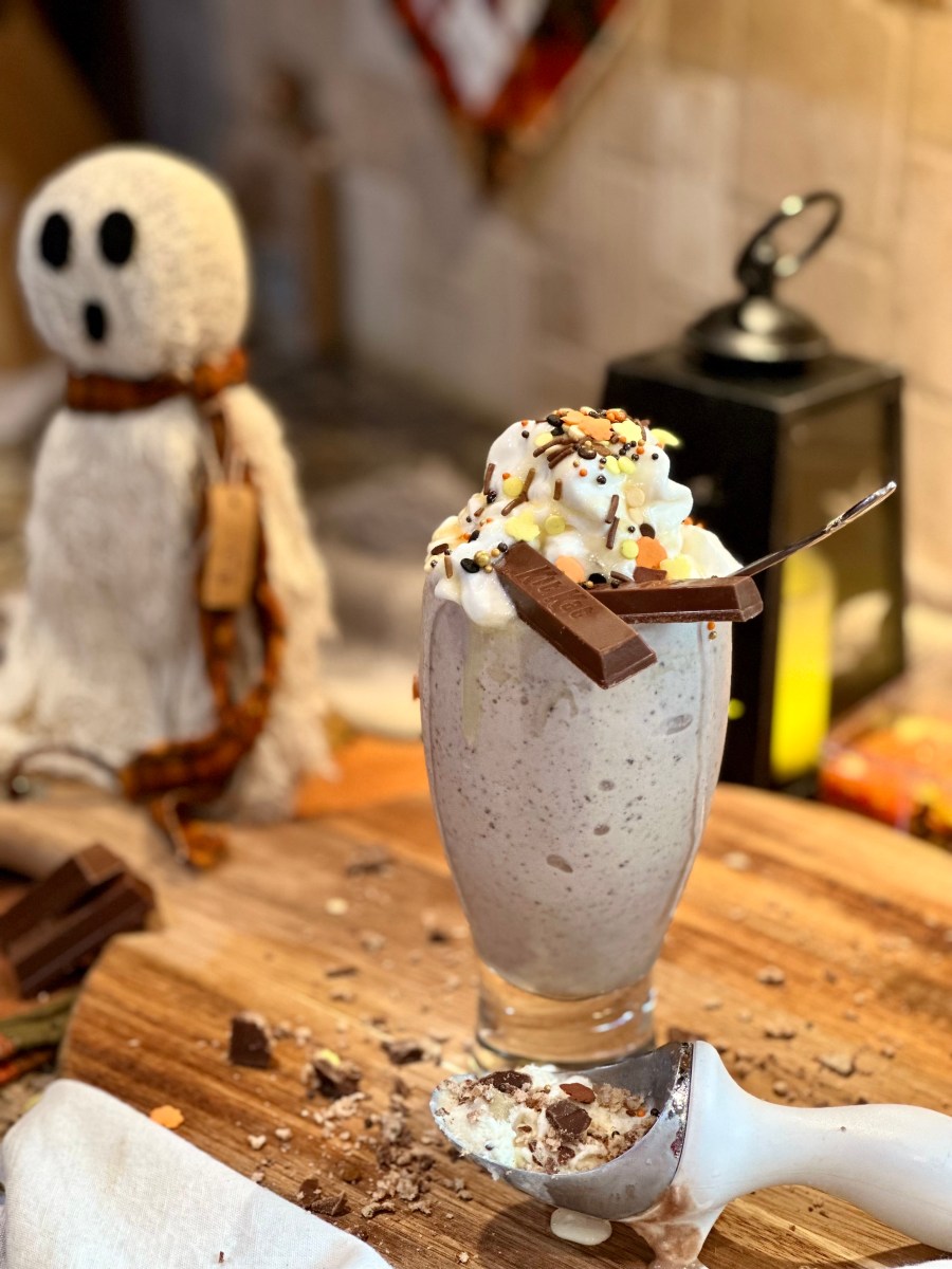 Delicious Halloween Milkshake: Easy Recipe & Tips – Deepfrieddiamonds